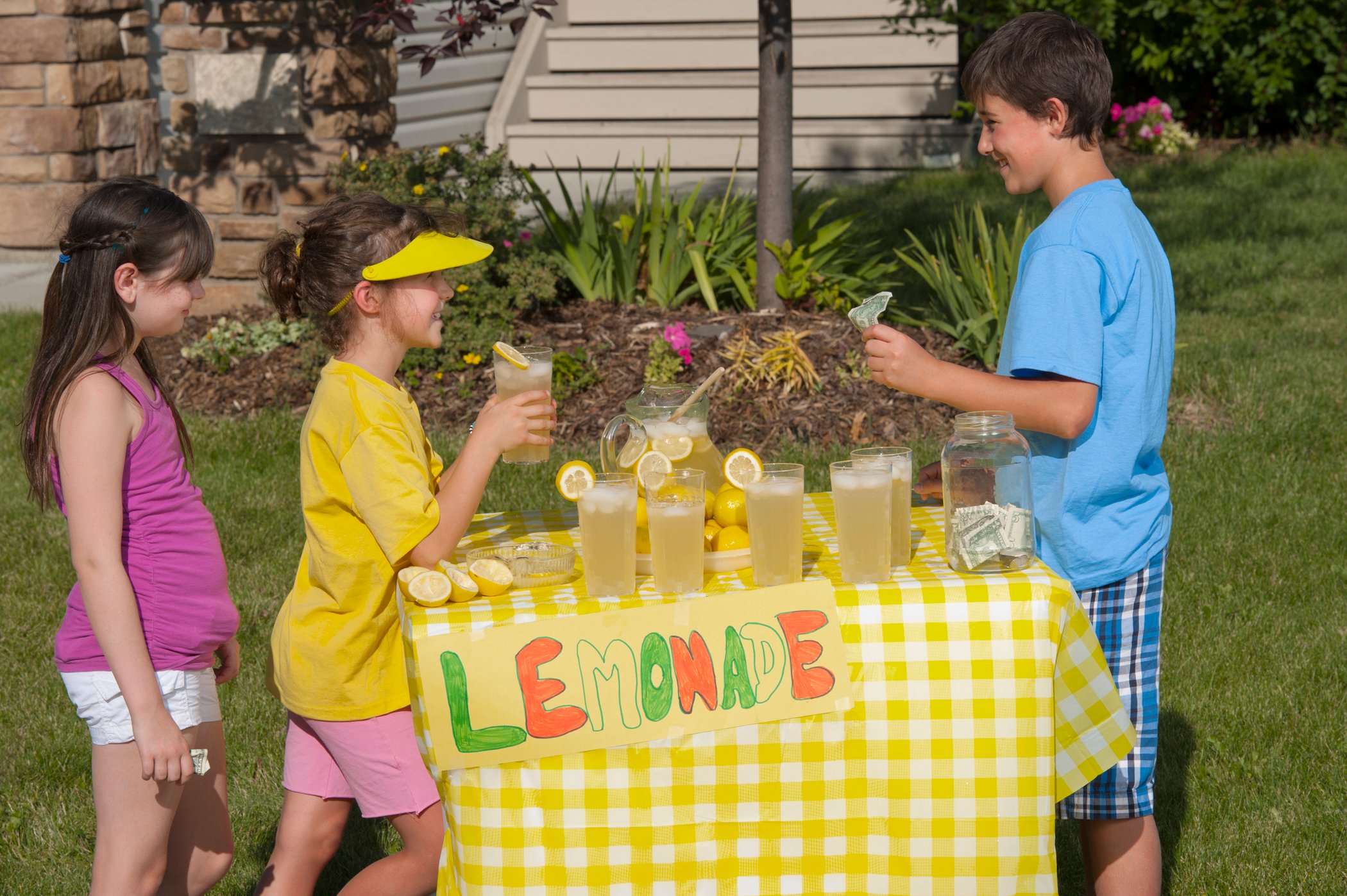 11 Summer Fundraising Ideas That Will Make a Splash | FrontStream